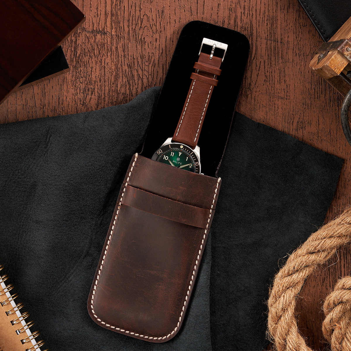 LEATHER CARRY POUCH